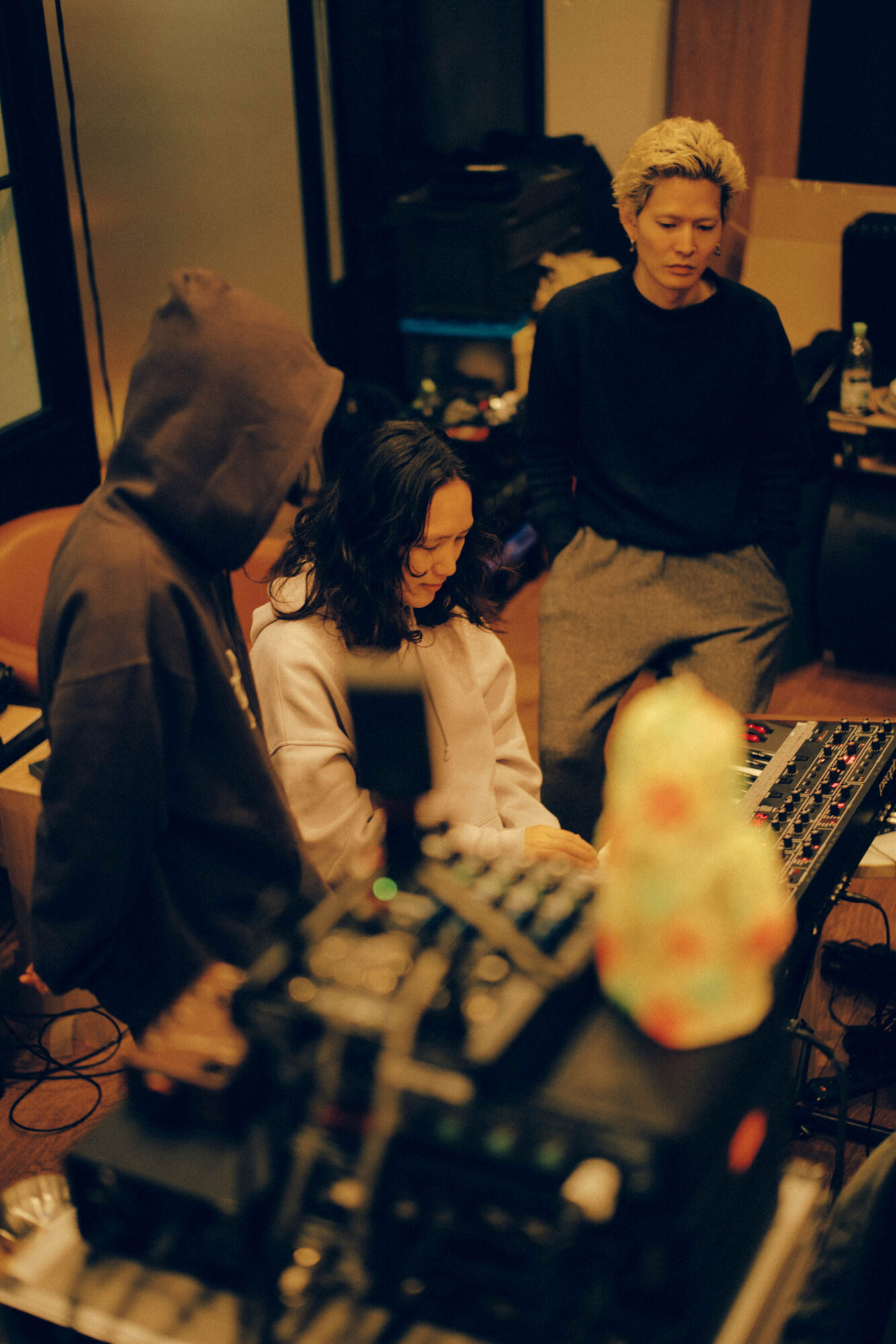 Tempalay、新作EP『Naked 4 Satan』本日配信リリース！ “Tempalay House”で撮影された映像を繋いだティザー映像も公開 | SPACE SHOWER FUGA